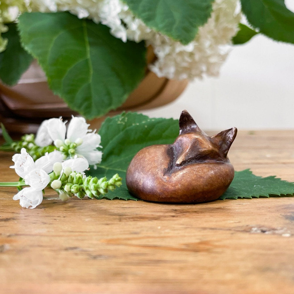 Little Sleepy Bronze Red Fox – The Parsons Nose Antiques