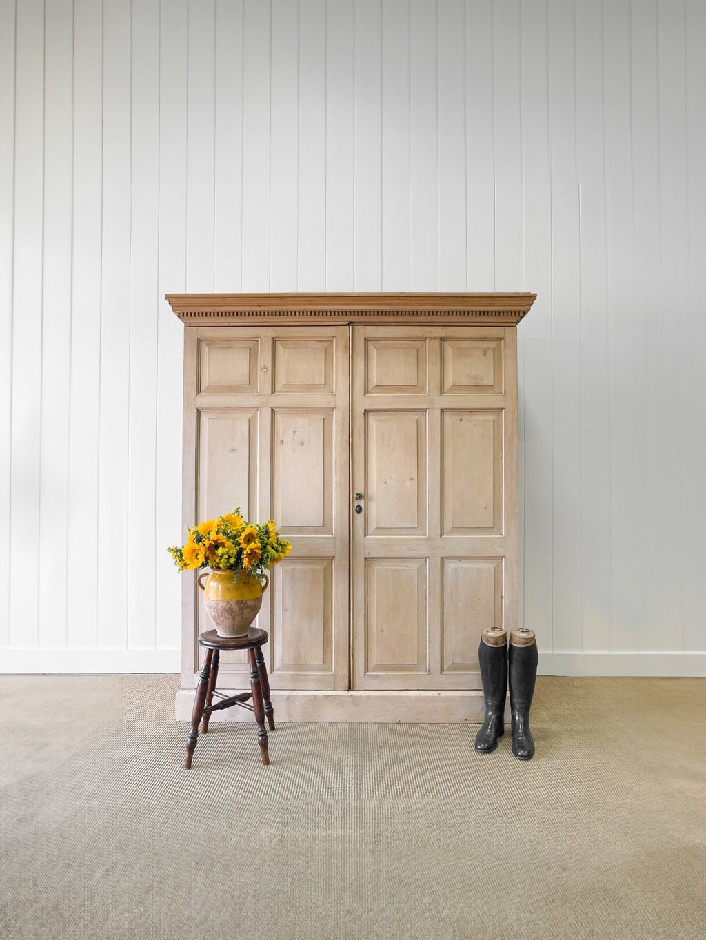 A Stunning and Superb Large Georgian English Pine Linen Press Cupboard ...